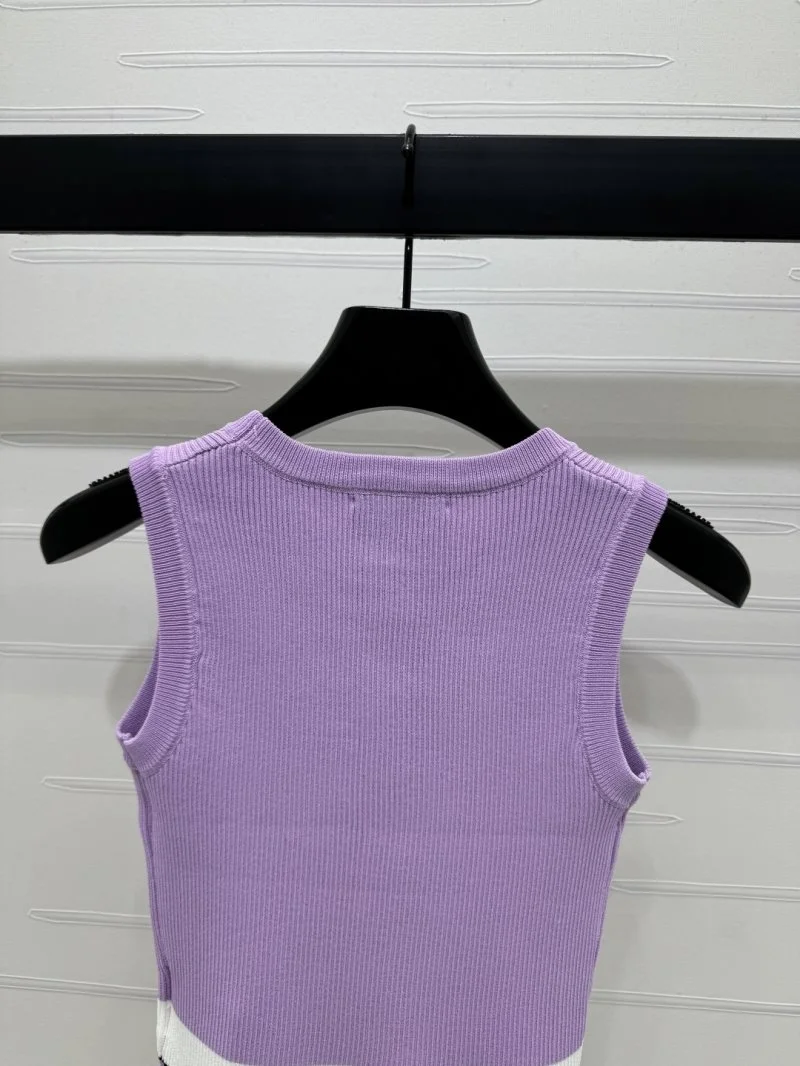 Accurate model Prada Vest