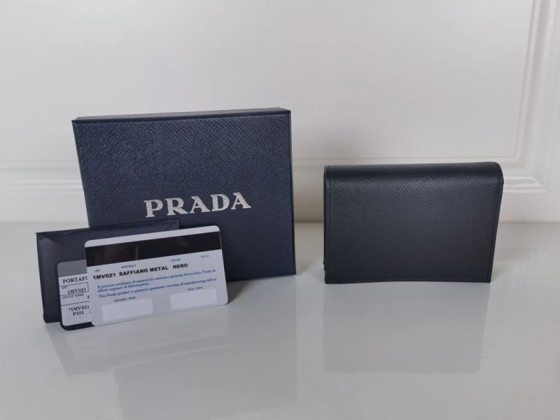 Value-priced Prada Wallets Purse