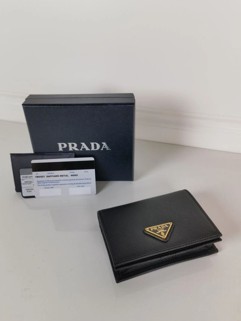 Value-priced Prada Wallets Purse