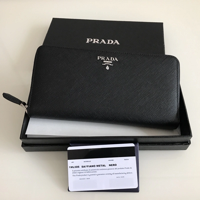 Indistinguishable Prada Wallets Purse