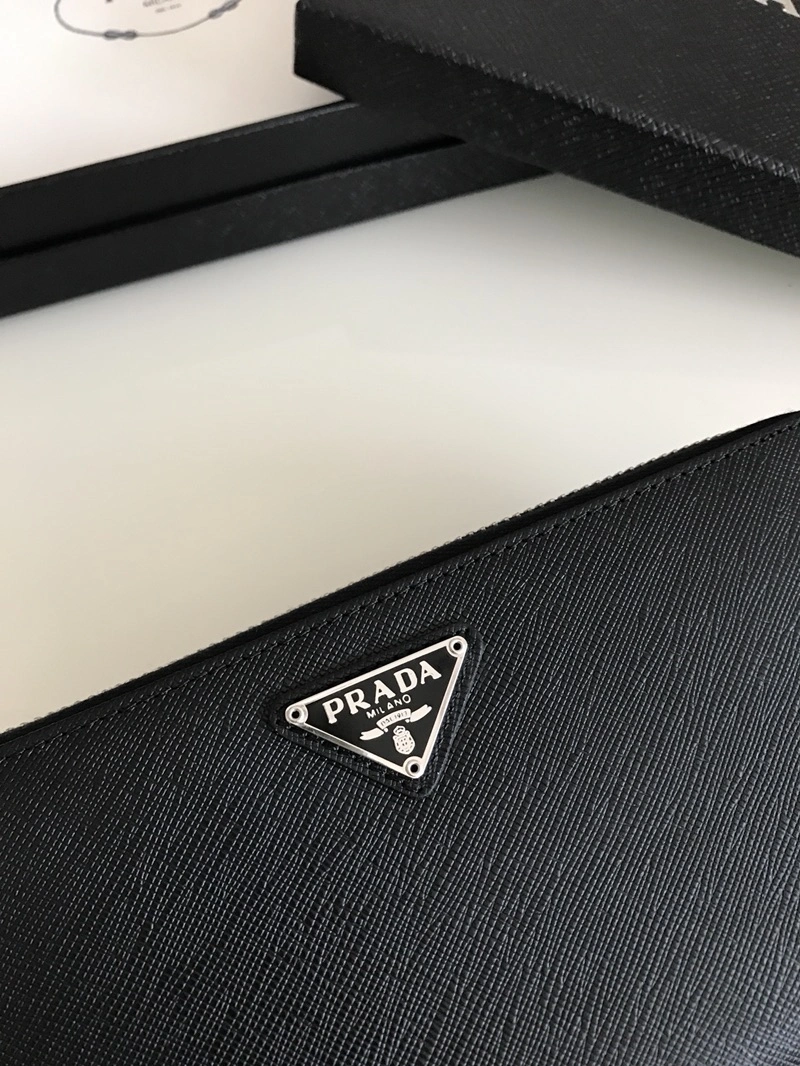 Indistinguishable Prada Wallets Purse