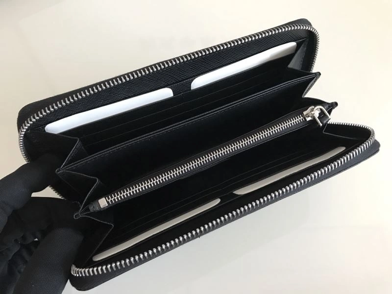 Indistinguishable Prada Wallets Purse