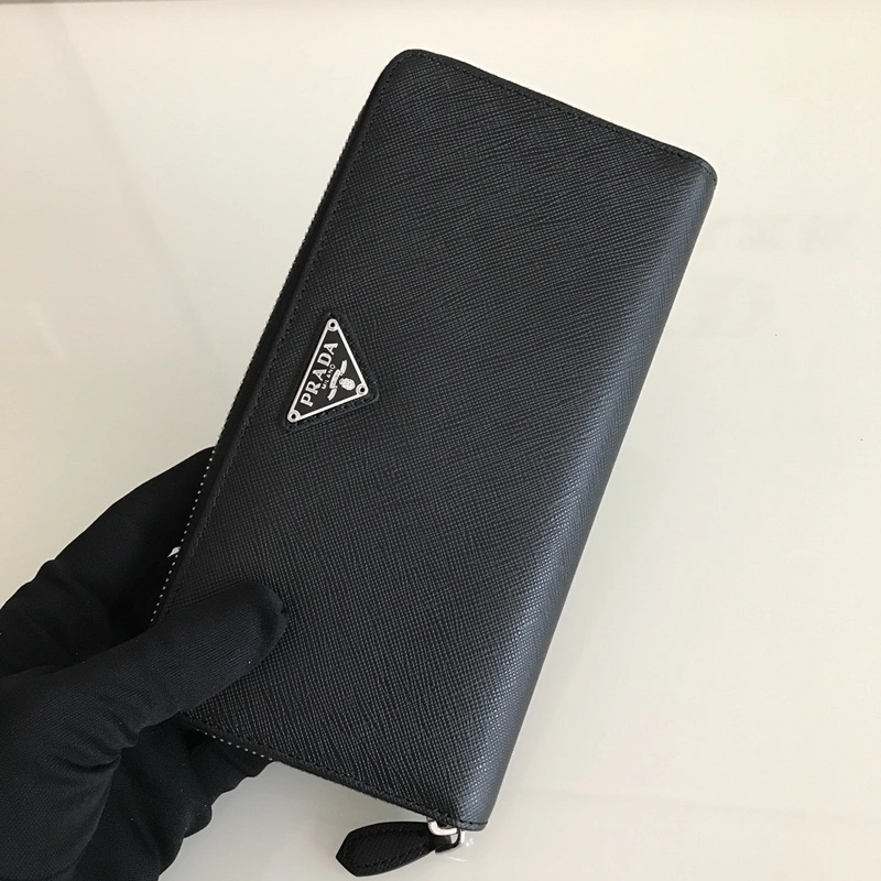 Indistinguishable Prada Wallets Purse