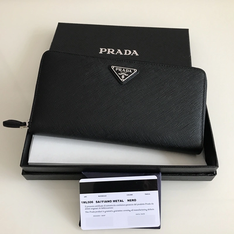 Indistinguishable Prada Wallets Purse