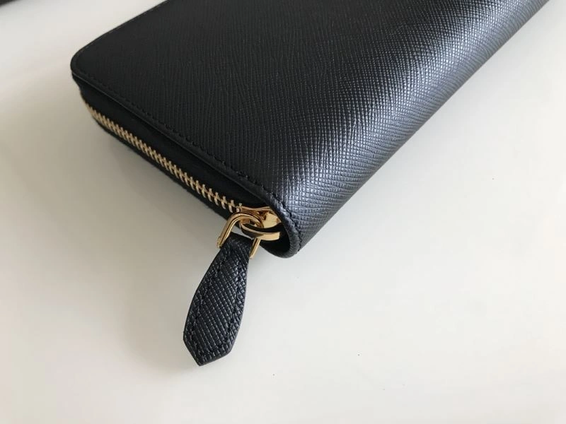 Economical Prada Wallets Purse