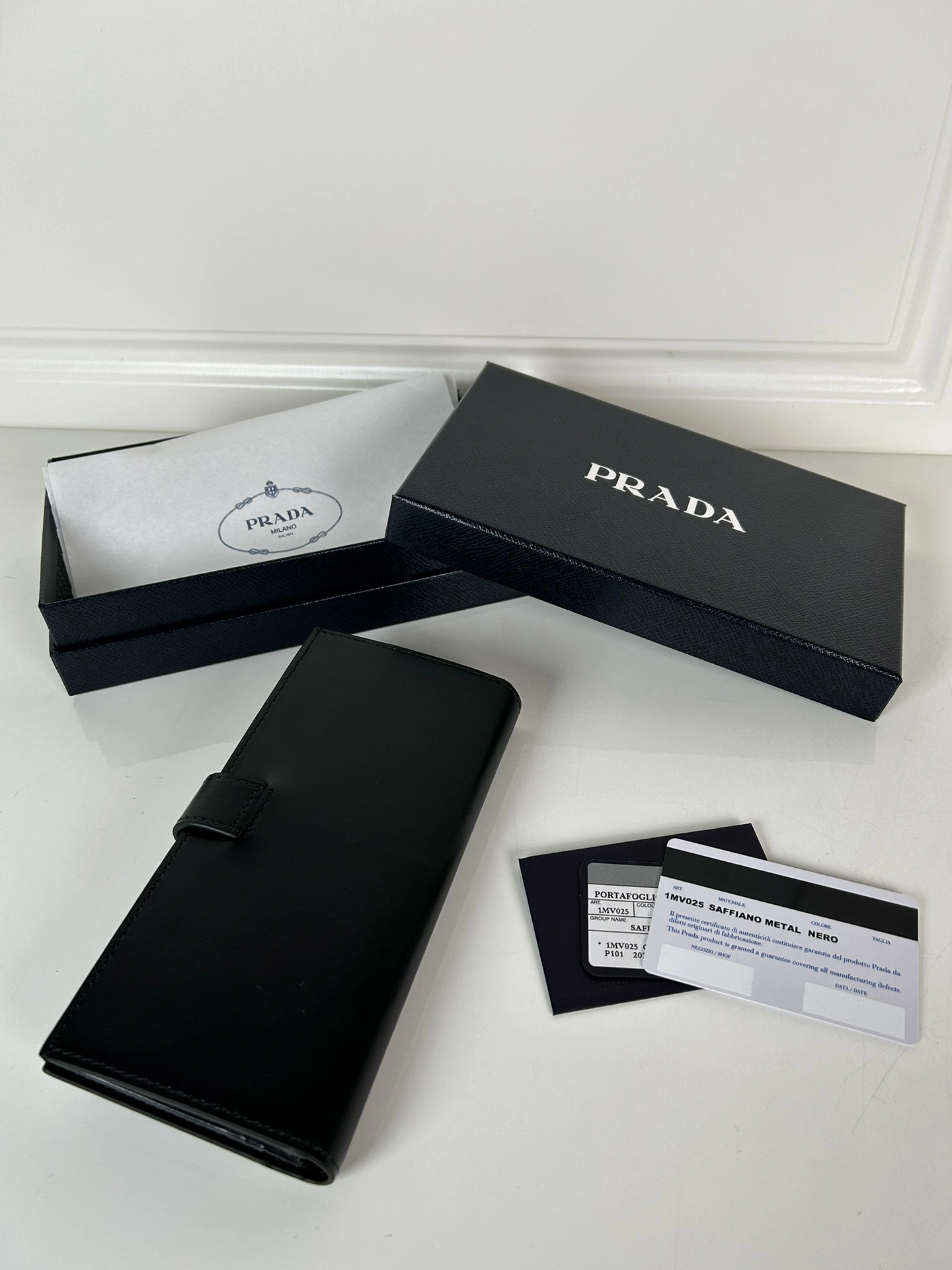 Cut-rate Prada Wallets Purse