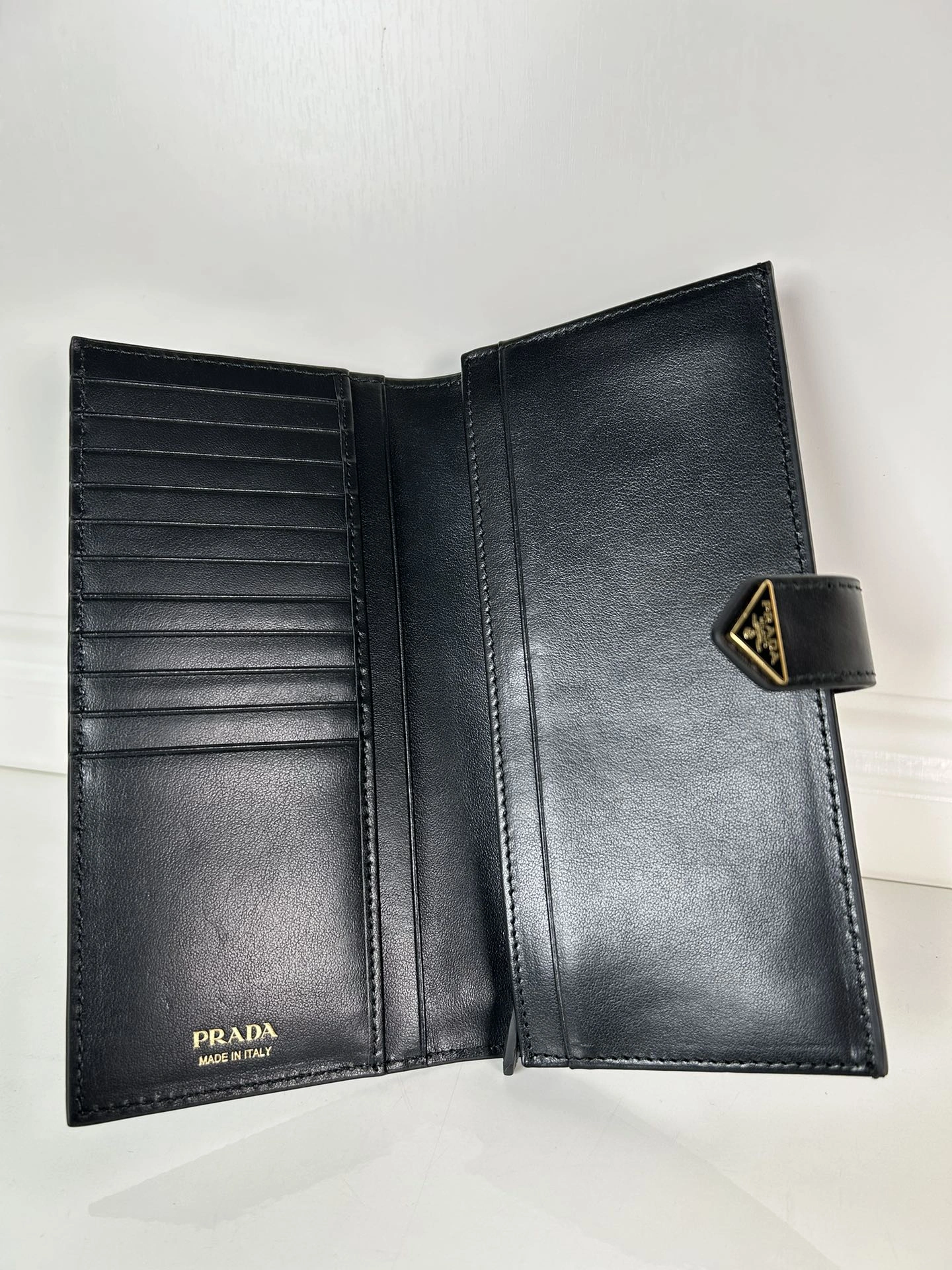 Cut-rate Prada Wallets Purse