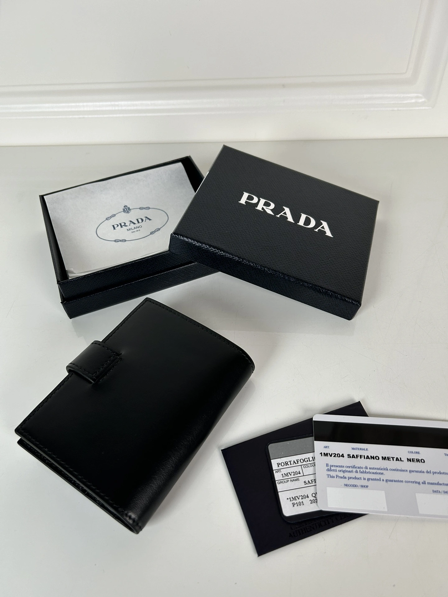 Value-priced Prada Wallets Purse