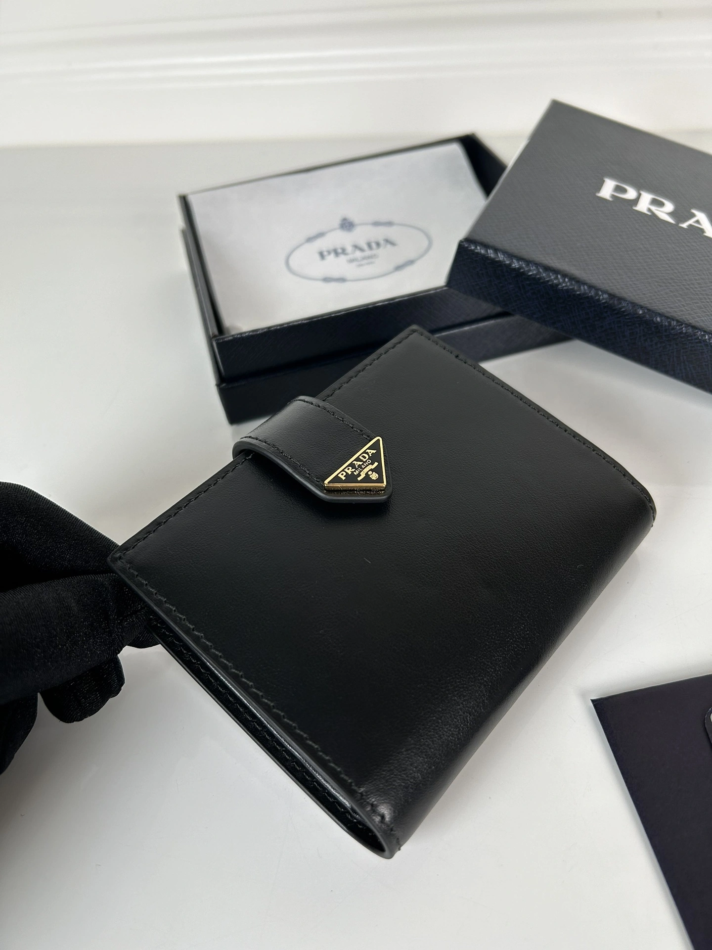 Value-priced Prada Wallets Purse