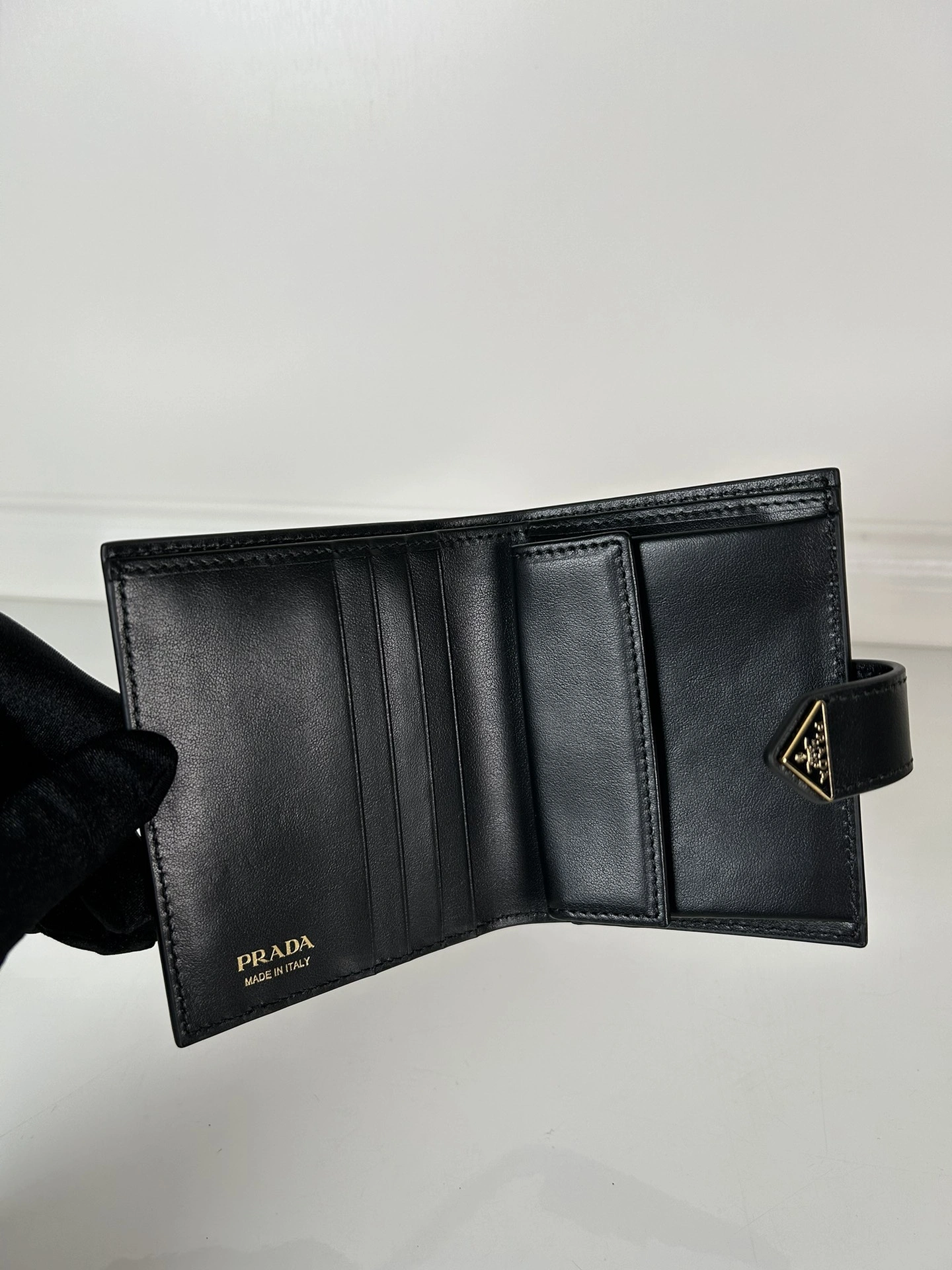 Value-priced Prada Wallets Purse