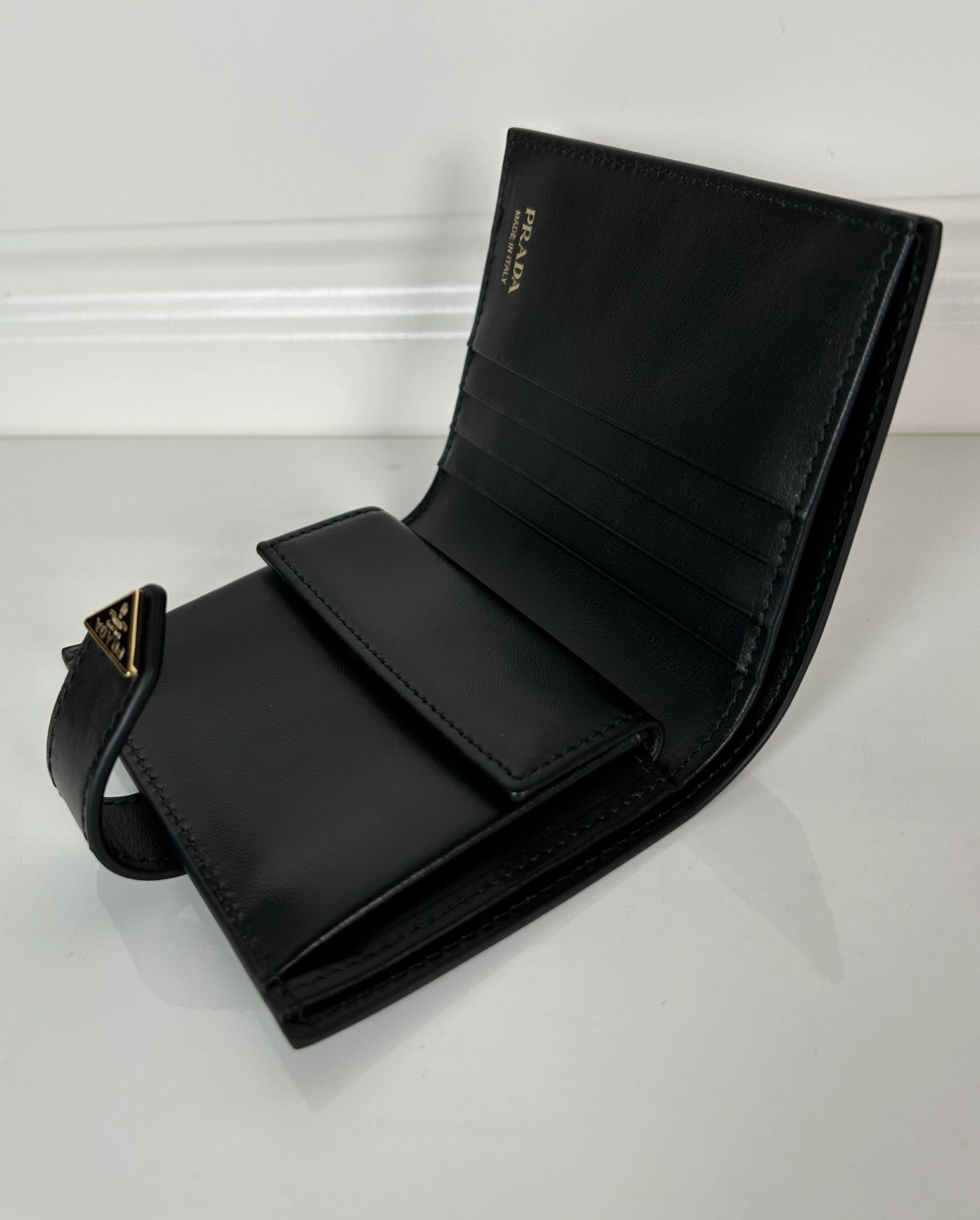 Value-priced Prada Wallets Purse