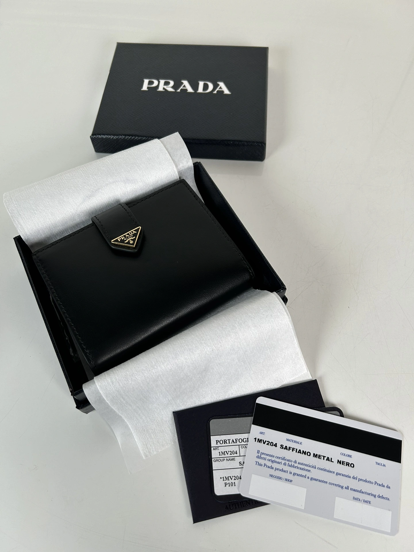 Value-priced Prada Wallets Purse