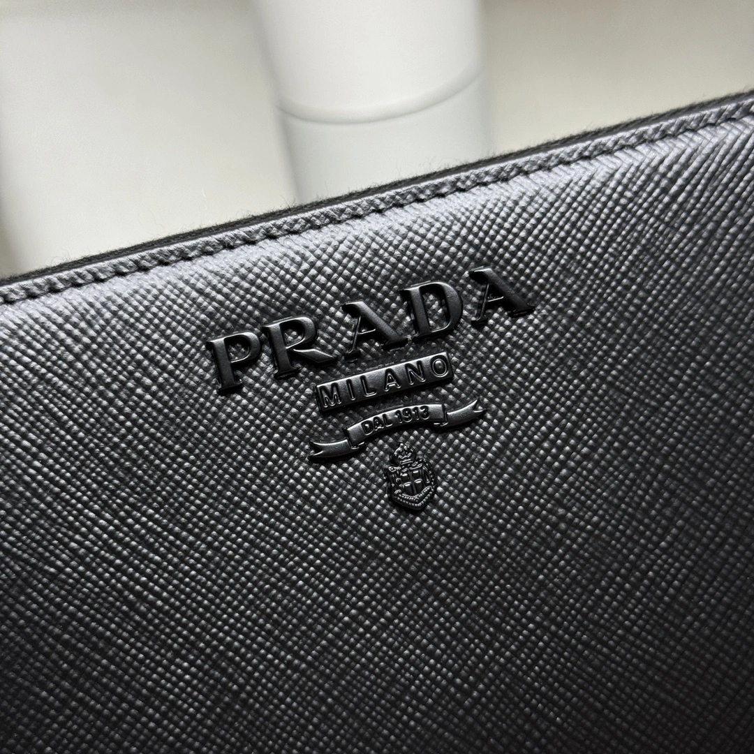 Cut-rate Prada Wallets Purse