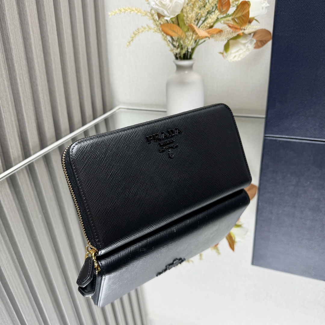 Cut-rate Prada Wallets Purse
