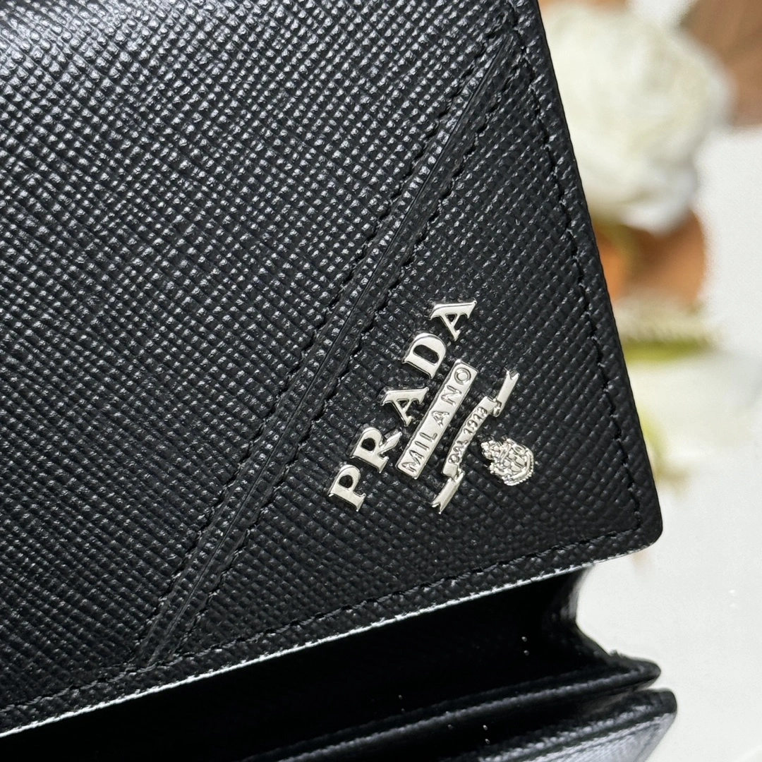 Value-priced Prada Wallets Purse