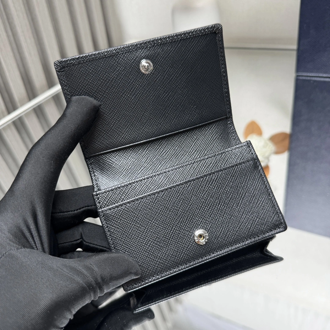 Value-priced Prada Wallets Purse