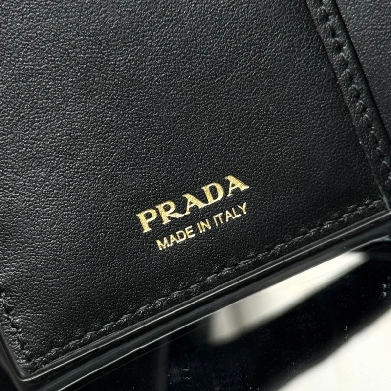 Official Prada Wallets Purse