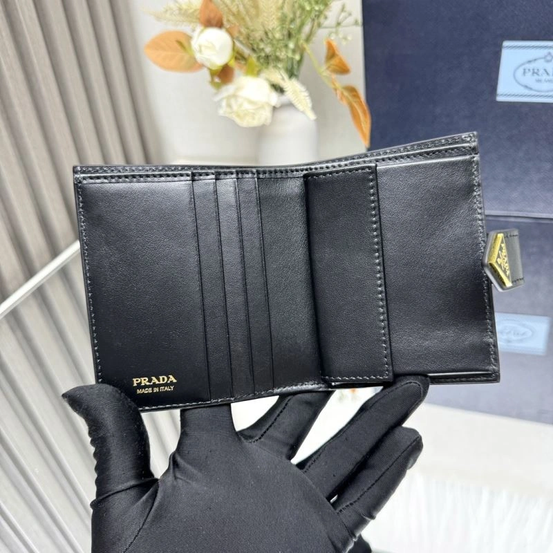 Bargain Prada Wallets Purse
