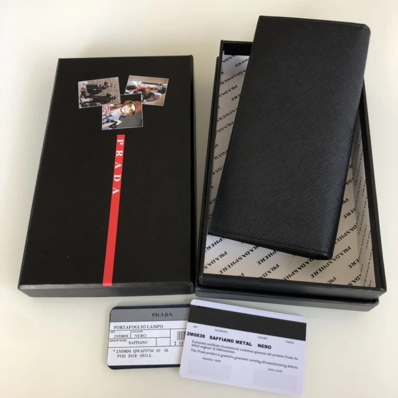 Bargain Prada Wallets Purse
