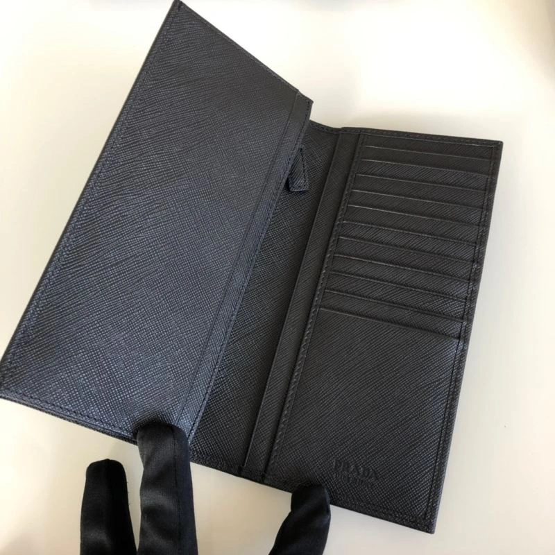 Bargain Prada Wallets Purse