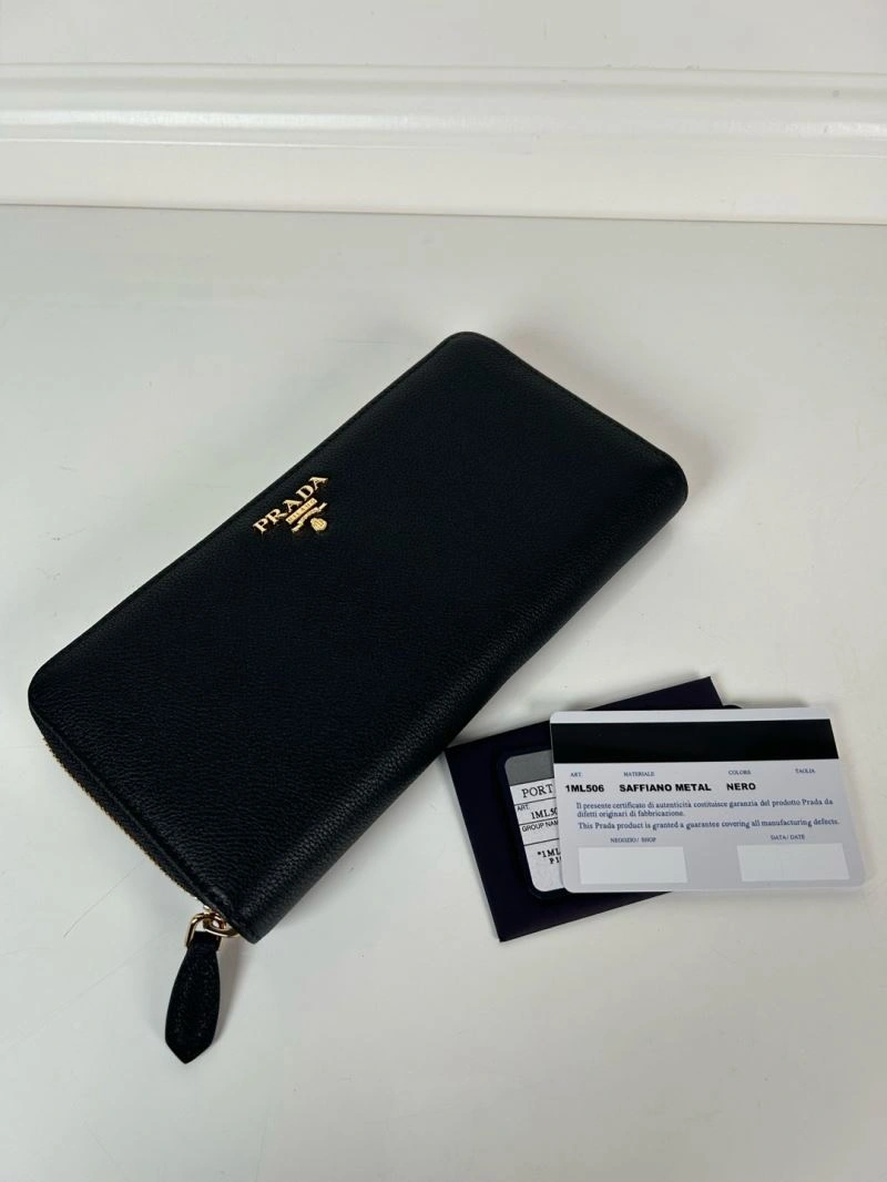 Value-priced Prada Wallets Purse
