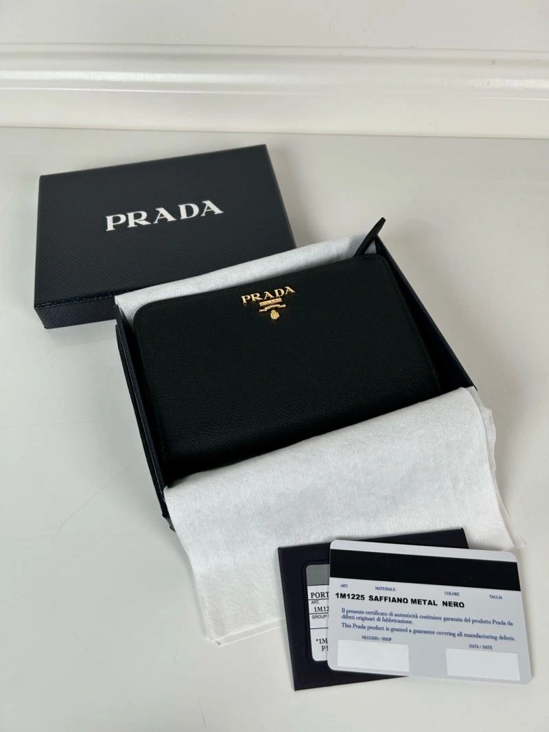 Bargain Prada Wallets Purse