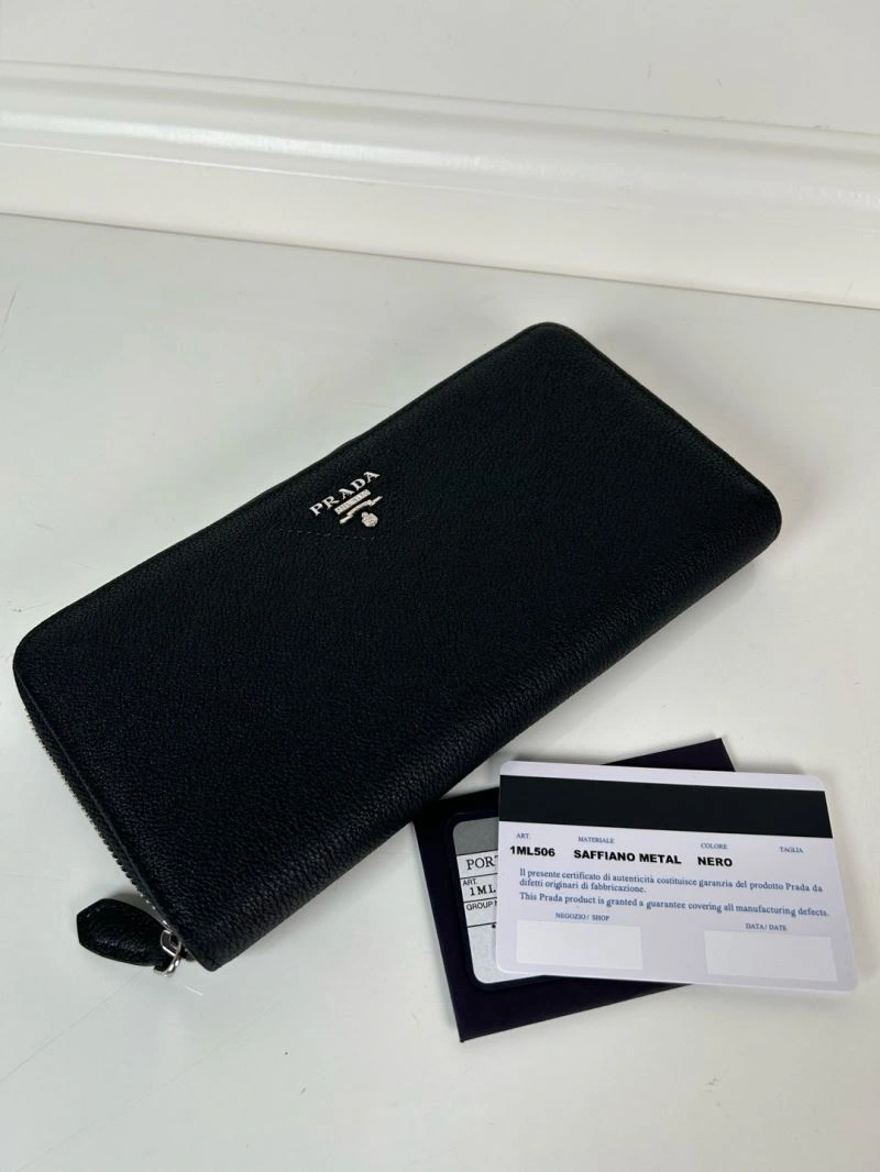 Bargain Prada Wallets Purse