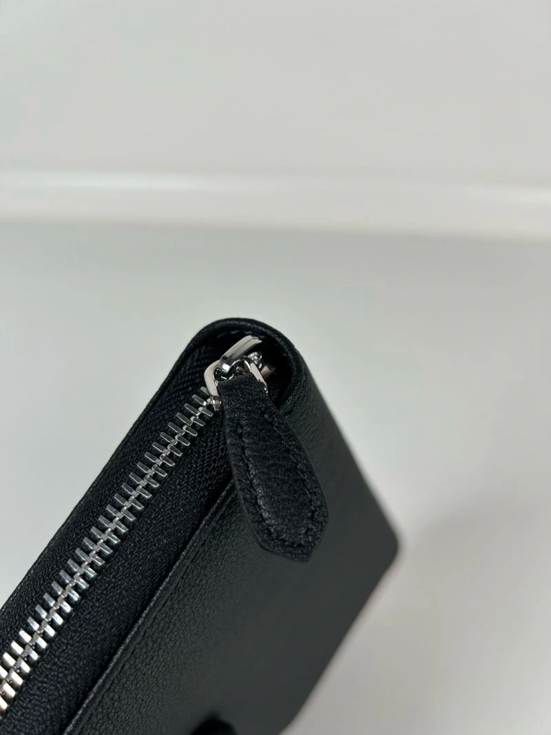 Bargain Prada Wallets Purse