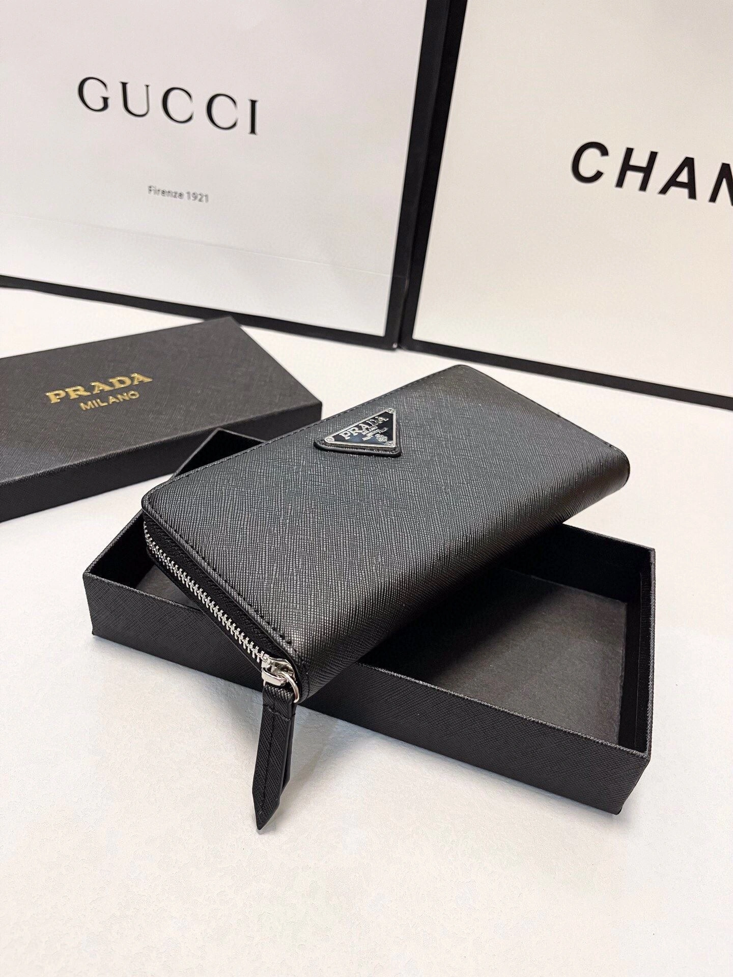 Genuine Prada Wallets Purse