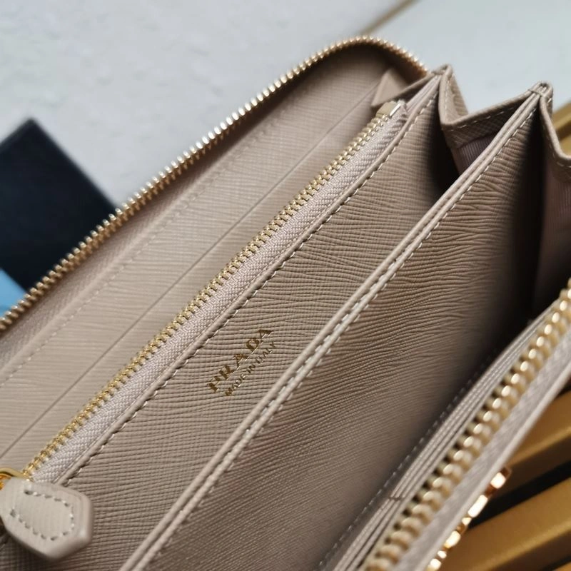 1:1 copy Prada Wallets Purse