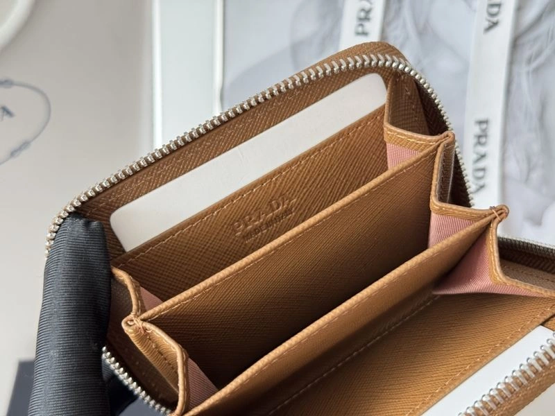 Bargain Prada Wallets Purse