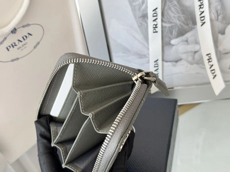 Economical Prada Wallets Purse
