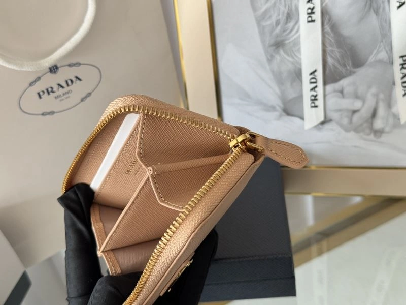 Value-priced Prada Wallets Purse