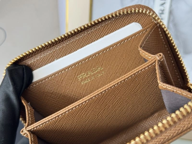 Value-priced Prada Wallets Purse