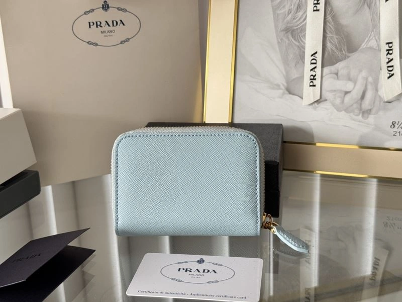 Bargain Prada Wallets Purse