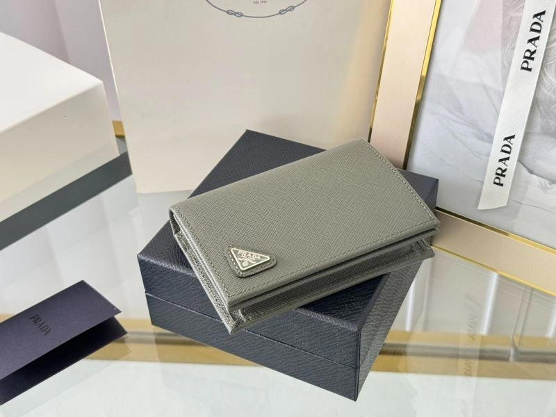 Indistinguishable Prada Wallets Purse