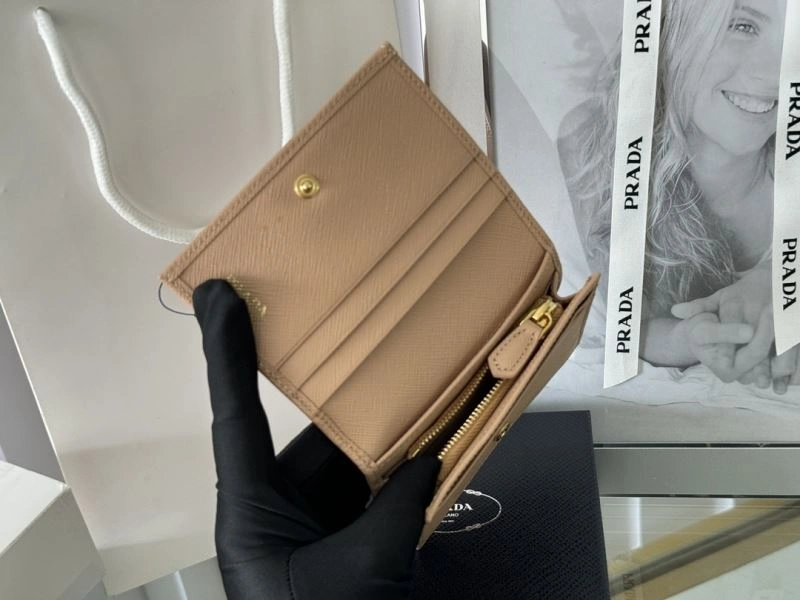 Discounted Prada Wallets Purse