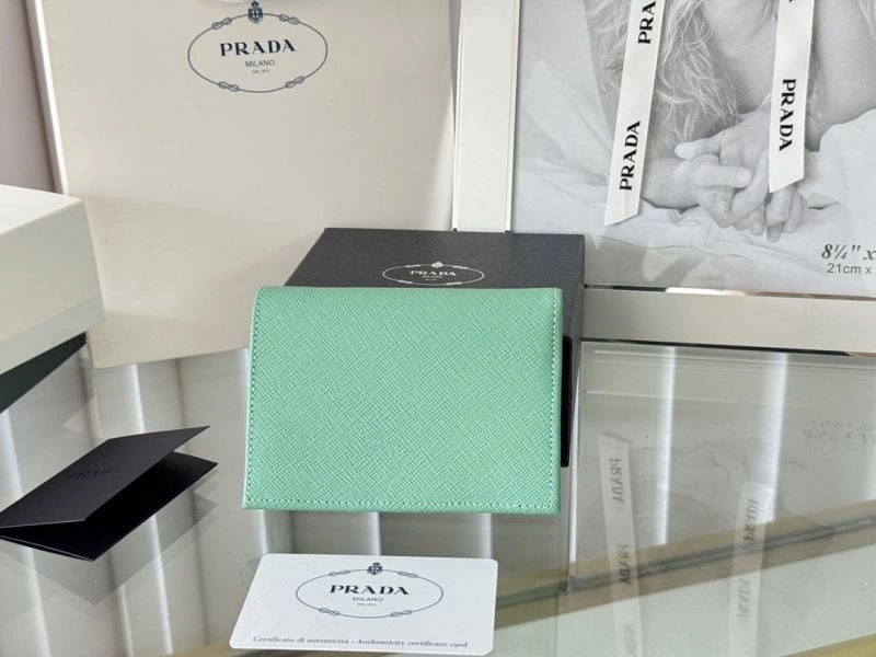 Discounted Prada Wallets Purse