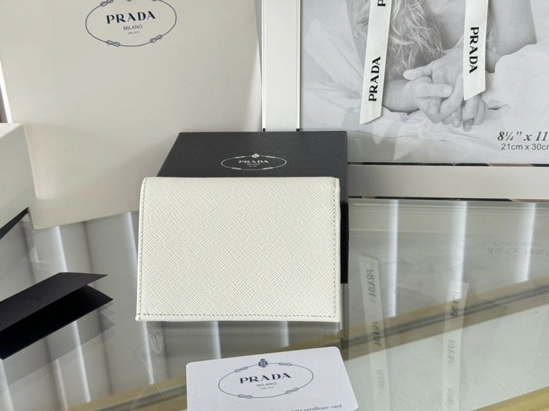 Inexpensive Prada Wallets Purse