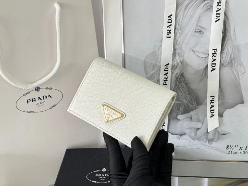 Inexpensive Prada Wallets Purse