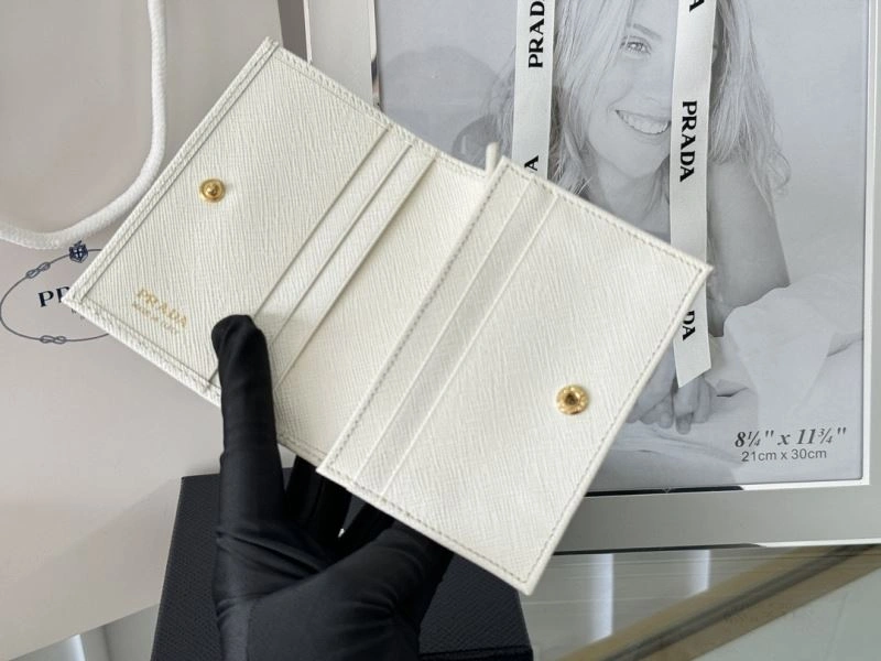Inexpensive Prada Wallets Purse