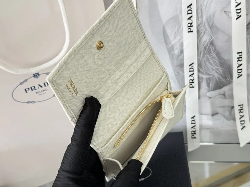 High accuracy Prada Wallets Purse