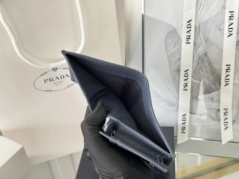 Inexpensive Prada Wallets Purse