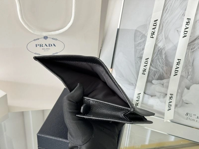 High accuracy Prada Wallets Purse