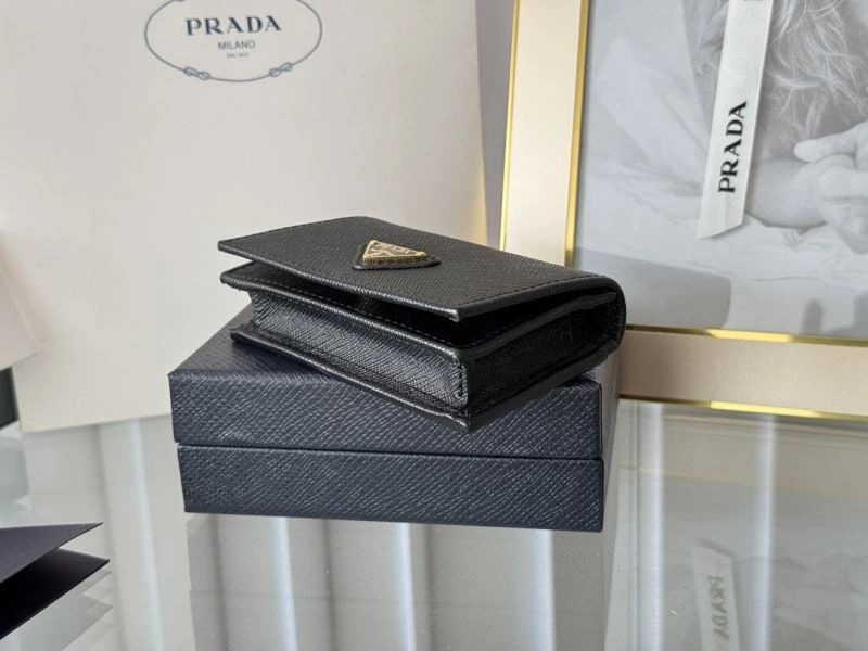 Value-priced Prada Wallets Purse