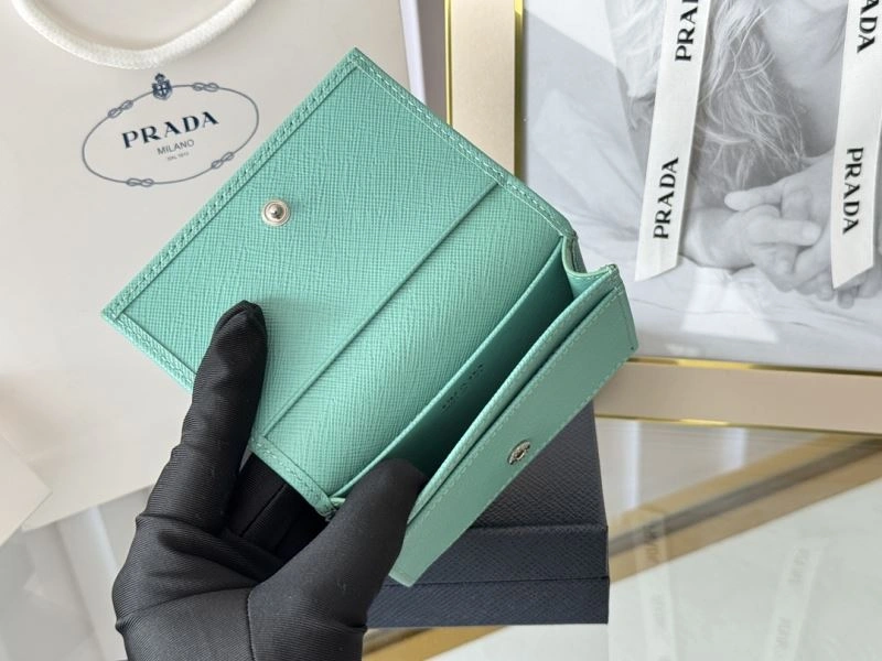 Accurate model Prada Wallets Purse