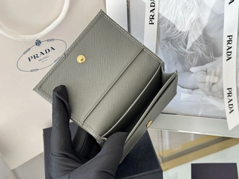 Value-priced Prada Wallets Purse