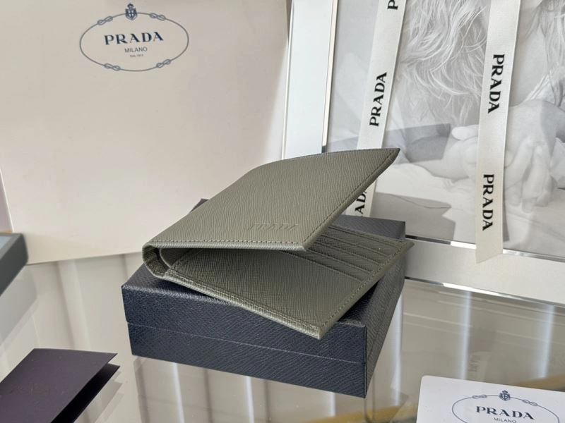 Indistinguishable Prada Wallets Purse