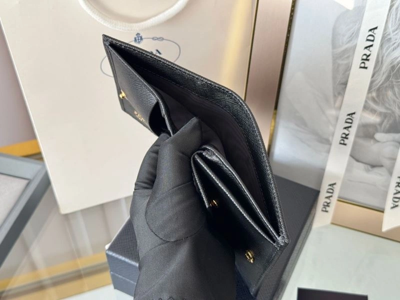 Discounted Prada Wallets Purse