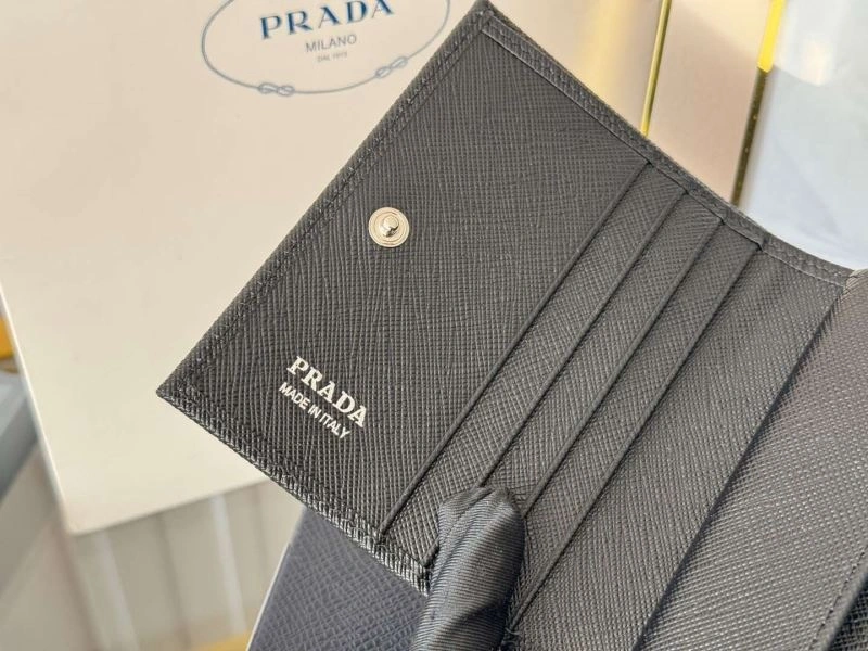 Value-priced Prada Wallets Purse